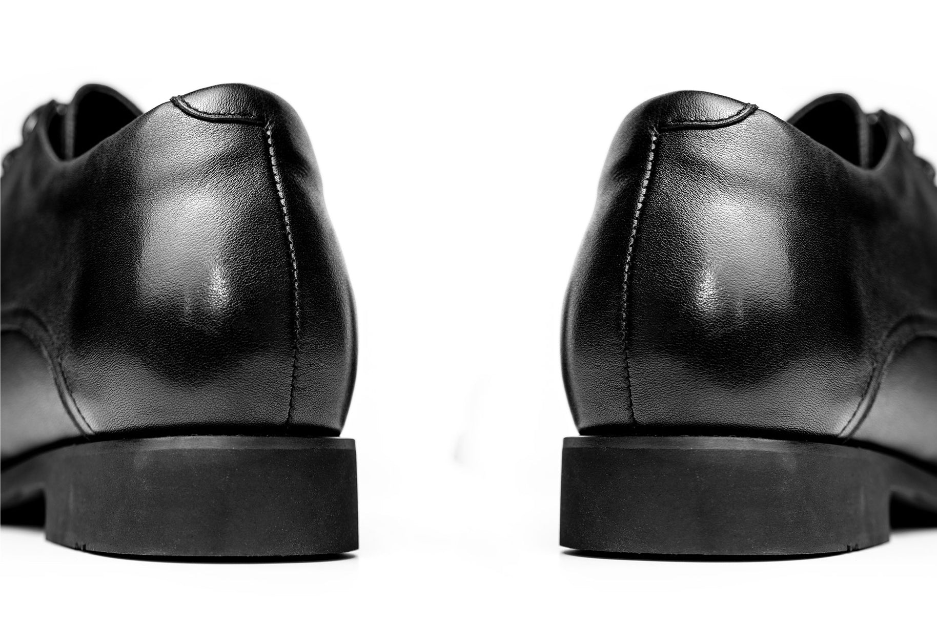 Riesco (2.75") | Height Boosting Smart Shoes | Conzuri