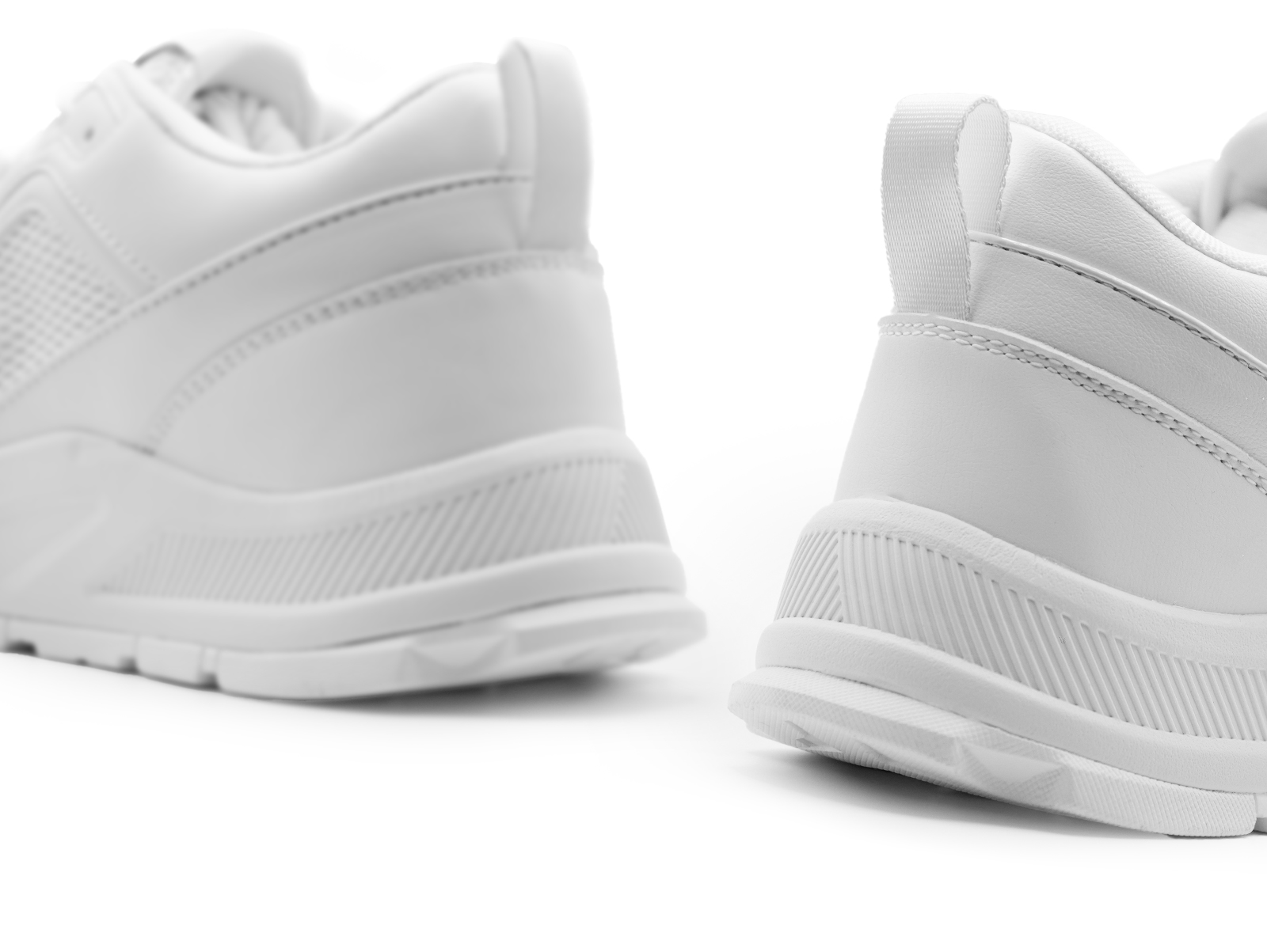 Height-Boosting Shoes and Sneakers | Conzuri