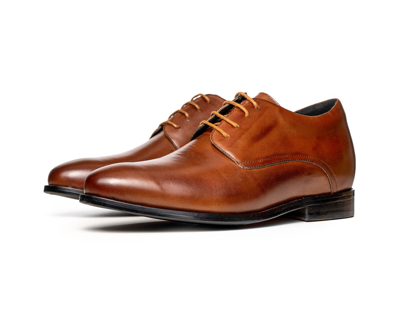 Height-Boosting Shoes and Sneakers | Conzuri