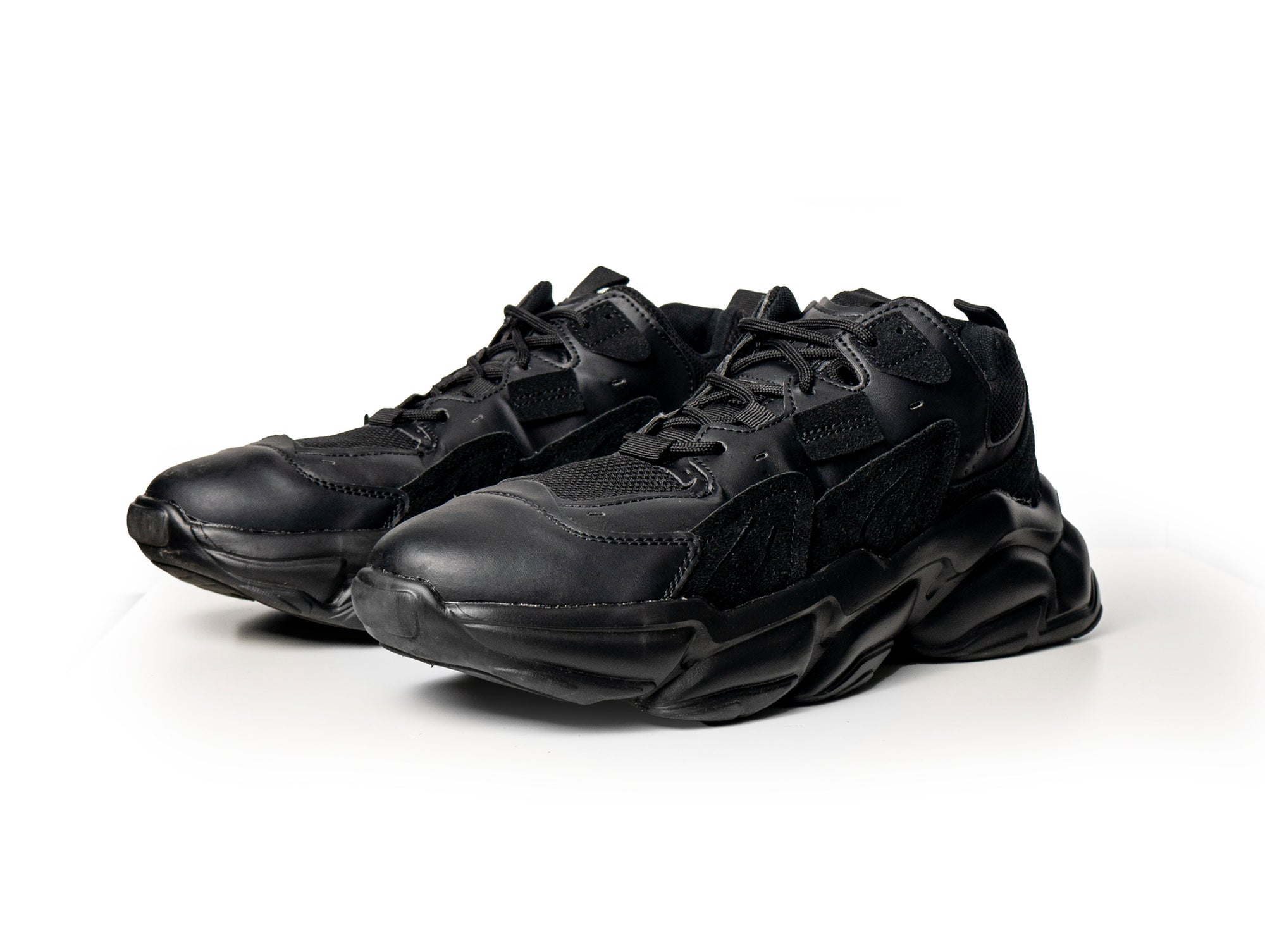 Height-Boosting Shoes and Sneakers | Conzuri